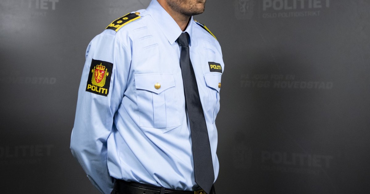 Komiker frikjent fra inndragning av politiuniform - Rett24