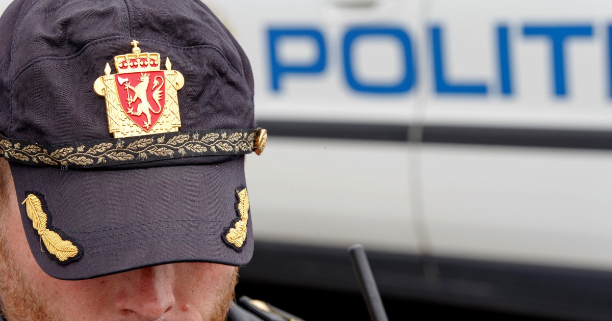 Polititjenestemenn bøtelagt etter ulovlig rusransaking - Rett24